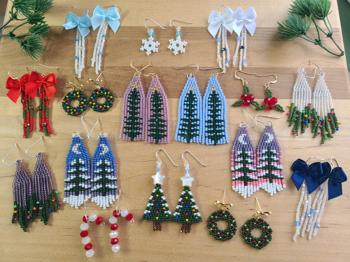 Candy Canes Akiiwan Beadwork